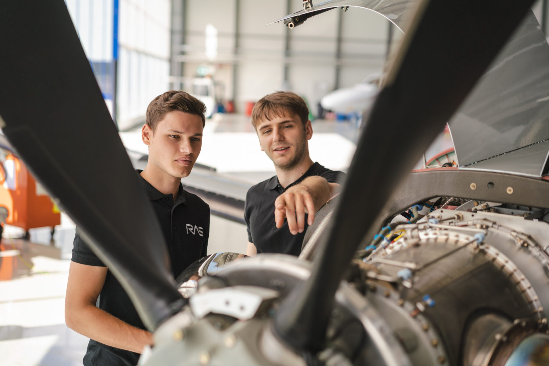 Aircraft Service Center, Maintenance Service Center – RAS